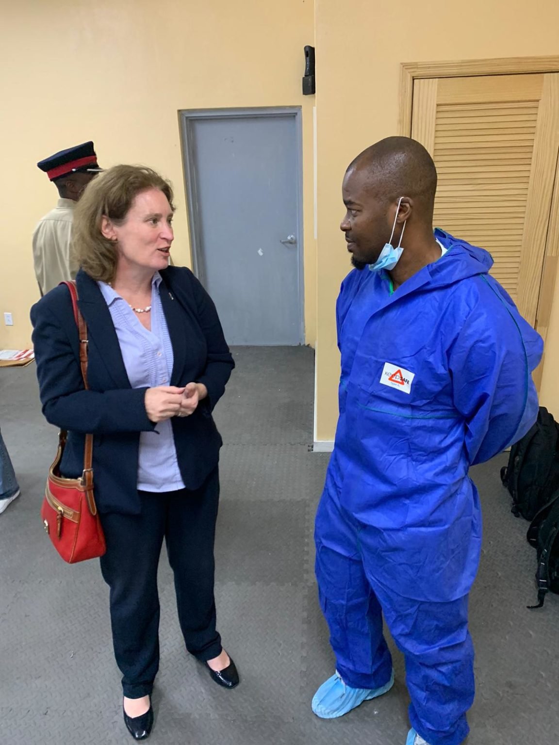 UK disaster victim identification specialists train 30 Bahamian ...