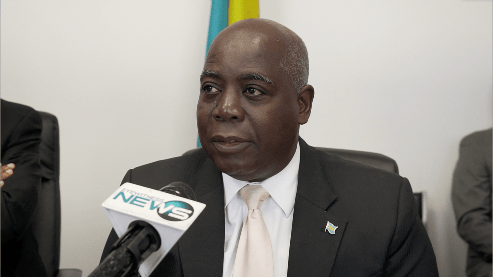 HONOR OUR HERITAGE: Davis urges govt to include local entertainers in ...