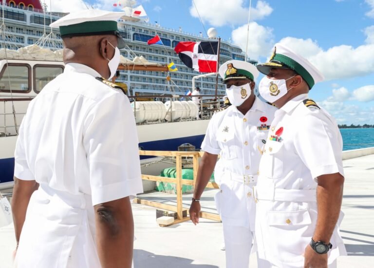 Commander defence force visits Dominican Republic navy vessels – Eye ...