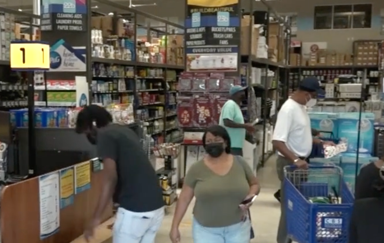 LESS CROWDS FOR BLACK FRIDAY 2021 SALES – Eye Witness News