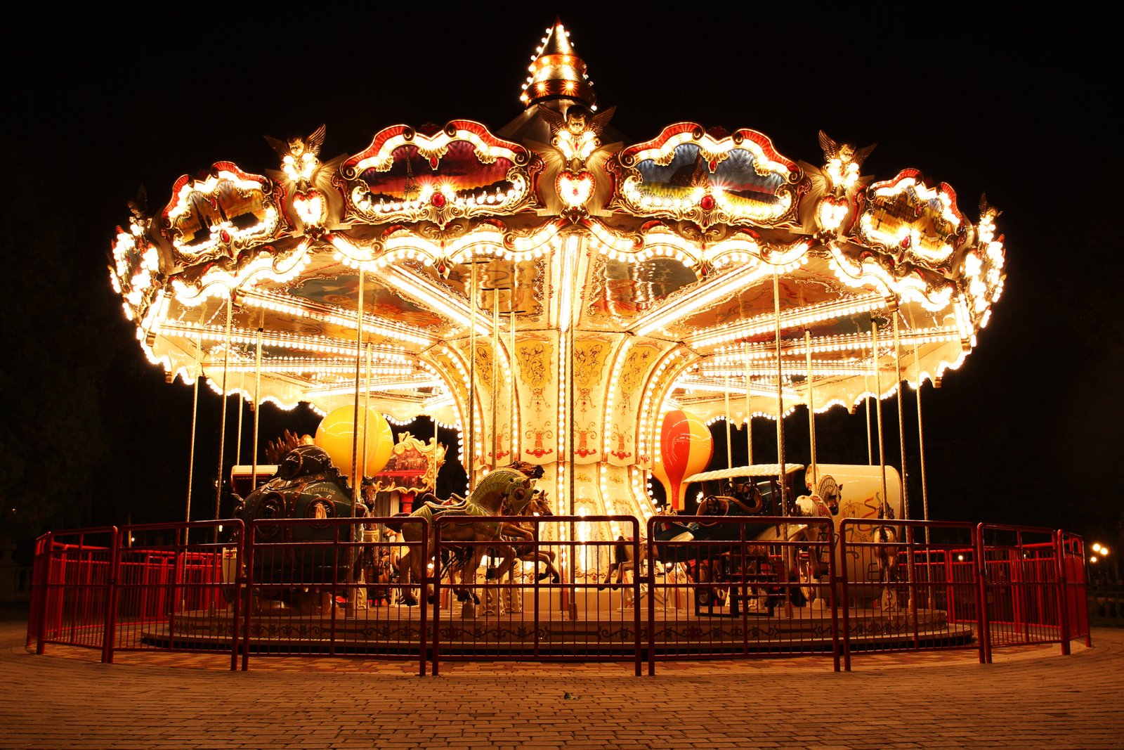 SIGNS OF CHRISTMAS CARNIVAL Operators Begin Setting Up Despite Still